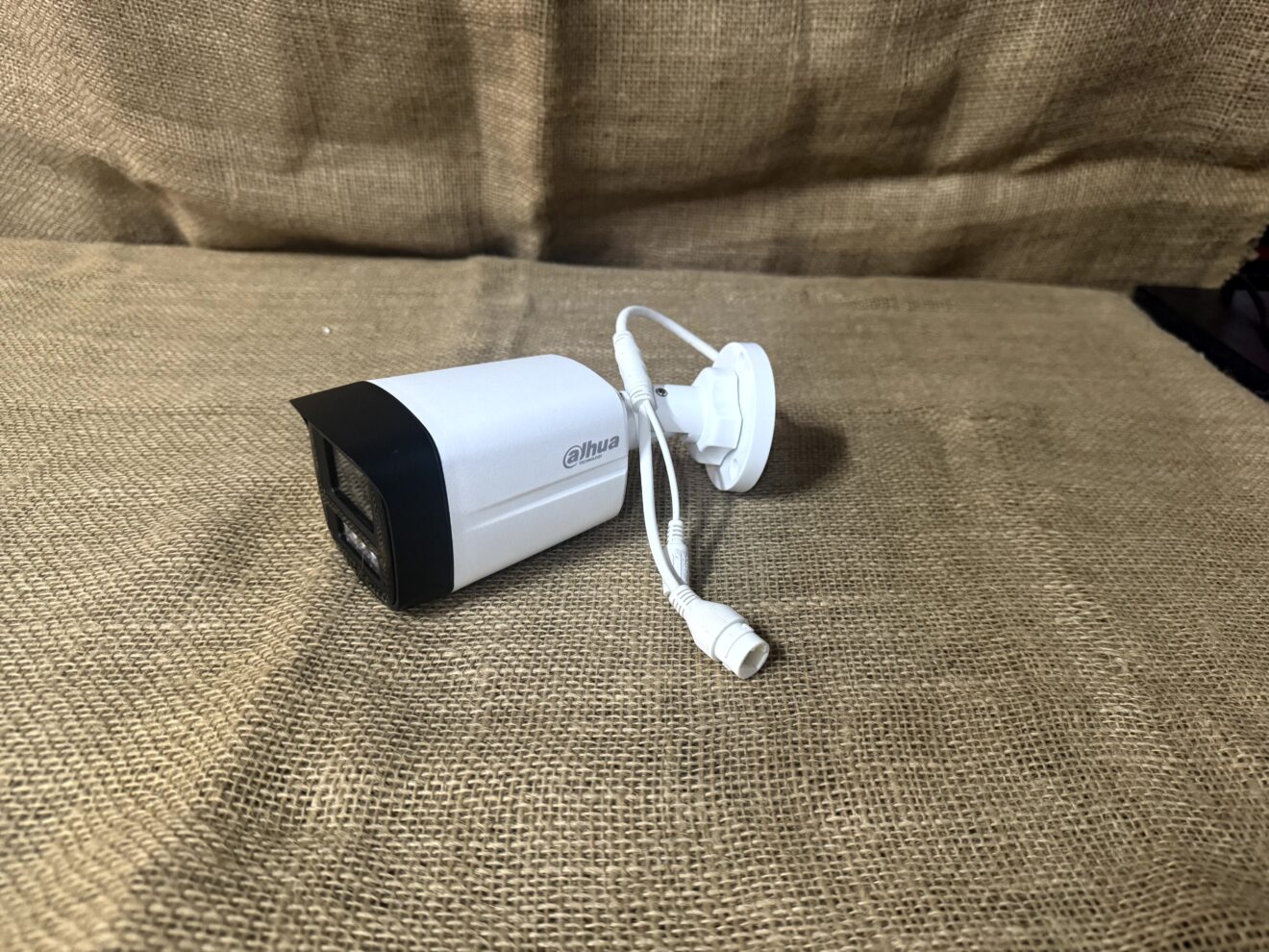 Smart Dual Light IP Camera | 4MP Dahua Camera | Model: DH-IPC ...